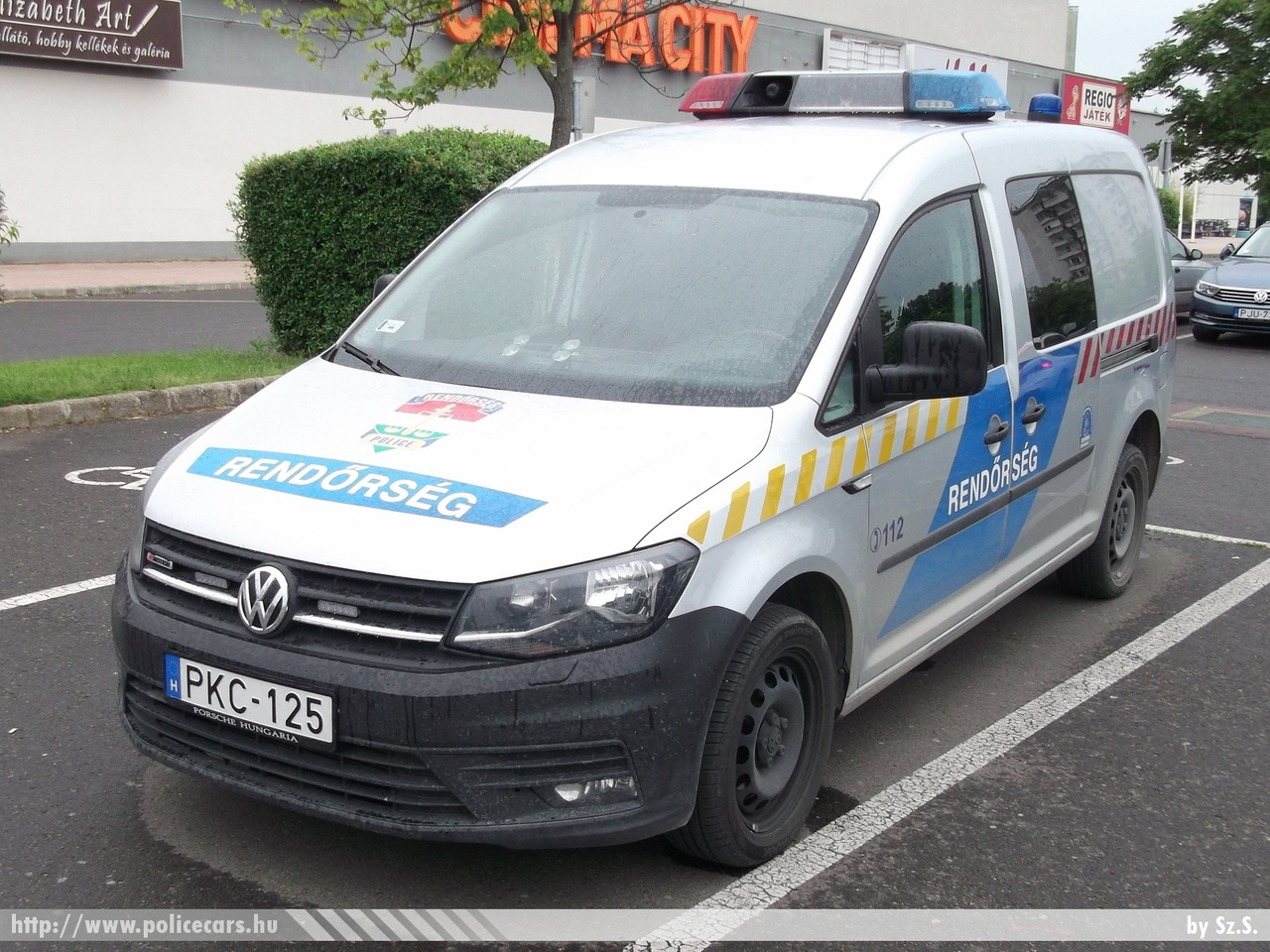 Volkswagenek - vw404 - Policecars.hu galéria